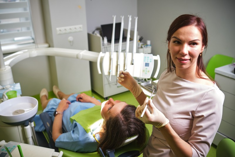 Terapeitiskā zobārstniecība | Mūsu pakalpojumi | Zobārstniecības Klīnika